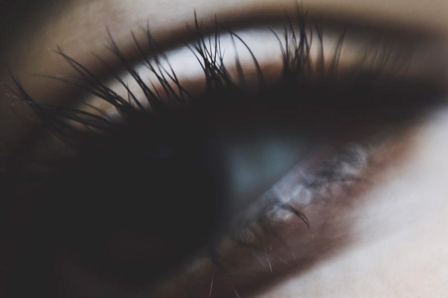 False Lash Eye Infection, and How to Avoid It - Luxe Luminous
