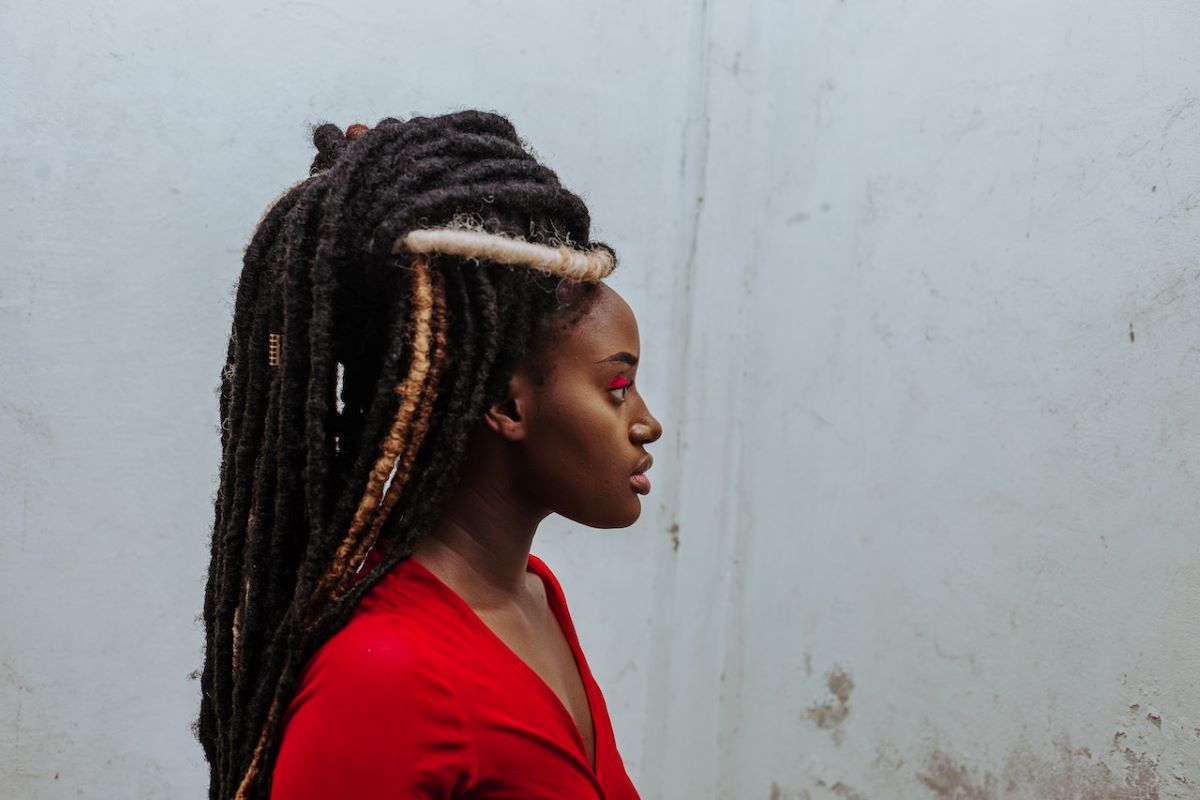 Dreads vs Locs: What is the Difference? - Luxe Luminous