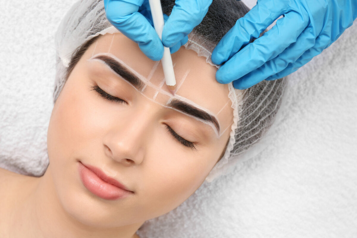 How Long After Microblading Can I Wear Makeup? Your Beauty Routine ...